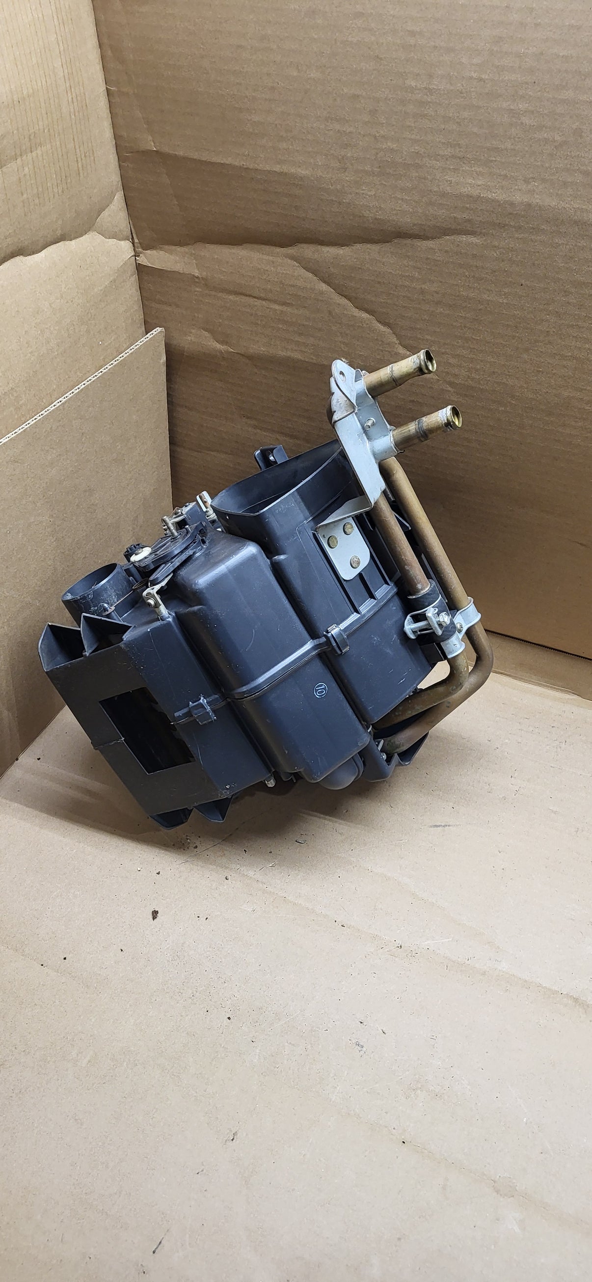 1981-1985 Mazda RX7 FB Header Core Under Dash Assembly – knownmotors